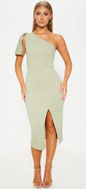Beautiful College Graduation Dresses for the PERFECT Grad Pics! - Home ...
