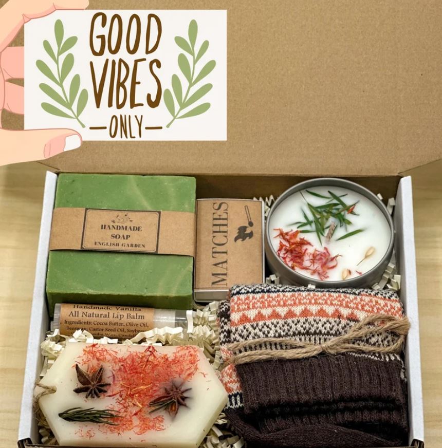 CUTEST Friend Care Packages Ideas For YOUR Best Friends! - Home Styling ...